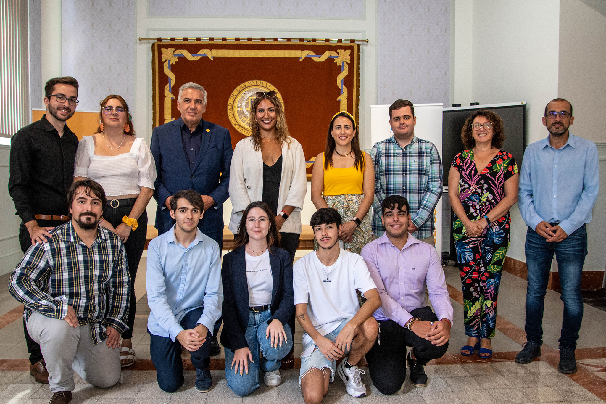 Presentación del nuevo equipo directivo del Consejo de Estudiantes de ...